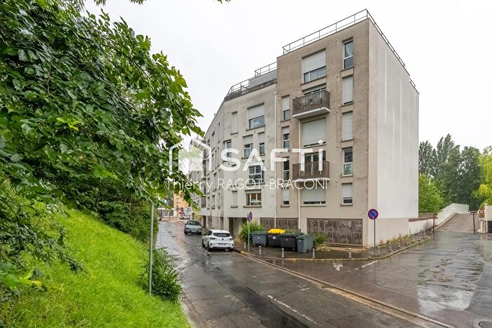 Appartement 2 pièces à Saint-Ouen-l'Aumône, Centre-ville, Prairie, à vendre
