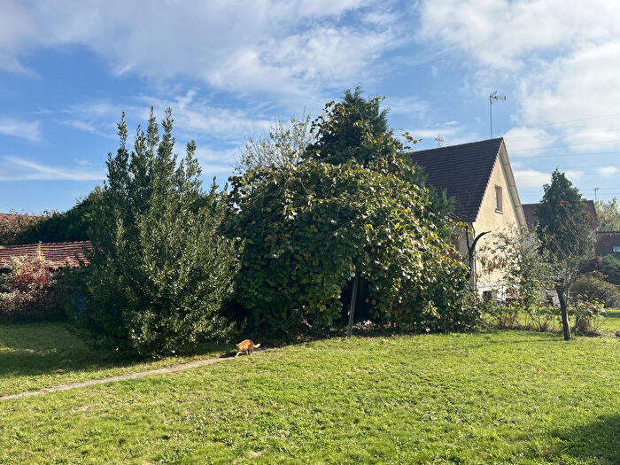 Maison à vendre - Monceaux - 5 pièces - 3 chambres