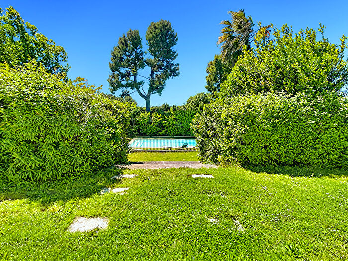 Maison 5 pièces à vendre - Allauch, Fontvieille, Golf, Route dEnco de Botte