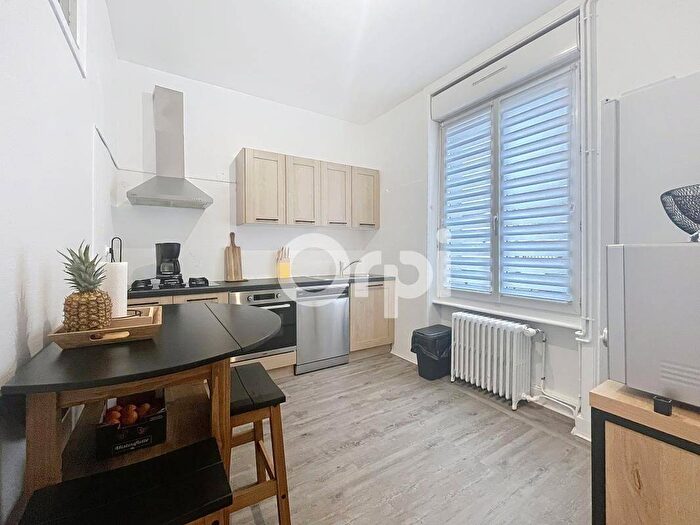 Maison à louer - Arsonval, Brive-la-Gaillarde - 5 pièces - 3 chambres