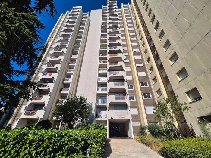 Appartement 4 pièces à Saint Jacques-Chavanelle, Saint-Étienne, à louer
