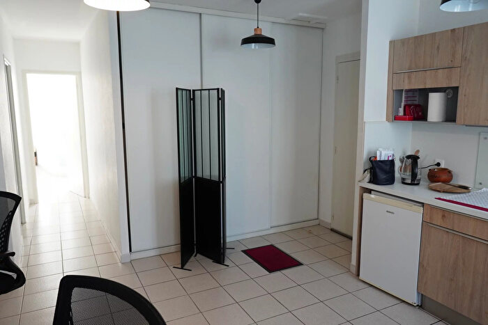 Appartement à louer - LIsle-Jourdain - 2 pièces - 1 chambre