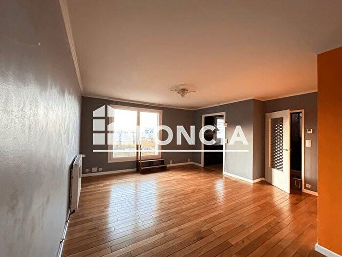 Appartement à louer - Montreuil-La Neuville-Marquette, Laon - 3 pièces - 2 chambres