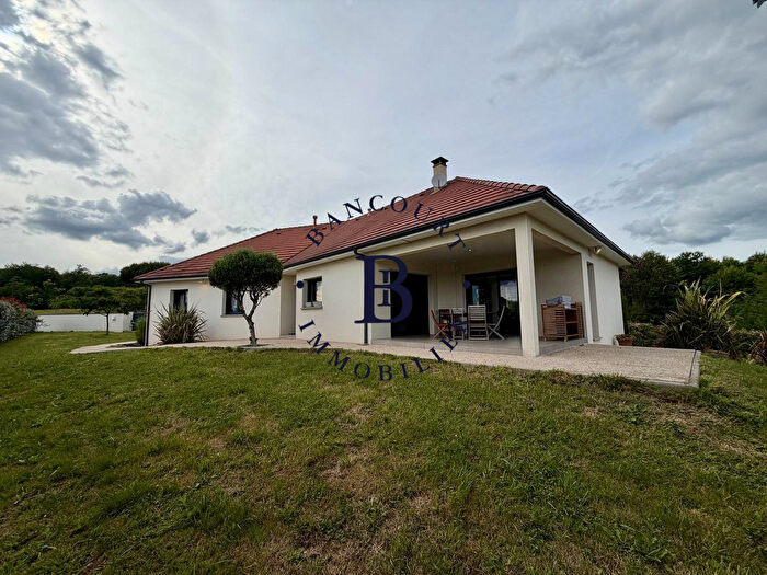 Maison 5 pièces à Saint-Mexant, à vendre