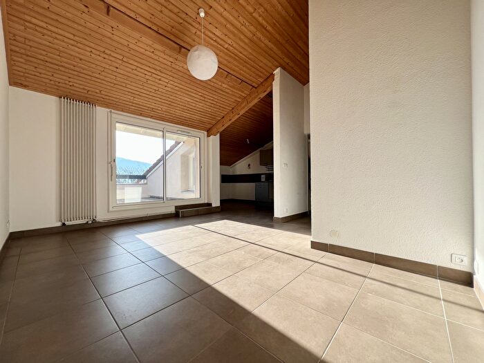 Appartement à vendre - Saint-Ismier - 4 pièces - 3 chambres