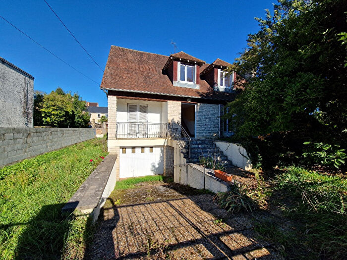 Maison à vendre - Excideuil - 7 pièces - 5 chambres