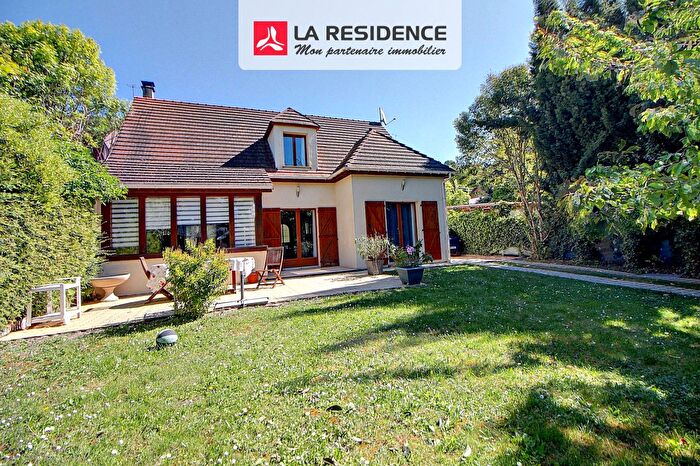 Vaux-sur-Seine - Maison 6 pièces à vendre