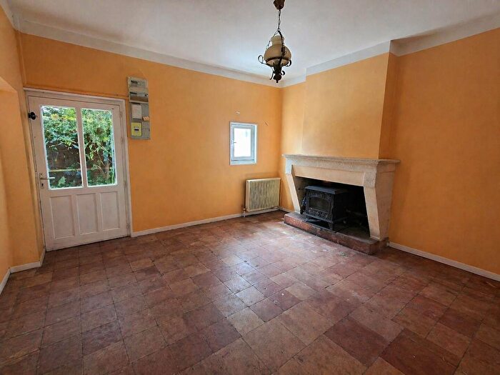 Maison à vendre - Saint-Christoly-de-Blaye - 3 pièces - 2 chambres