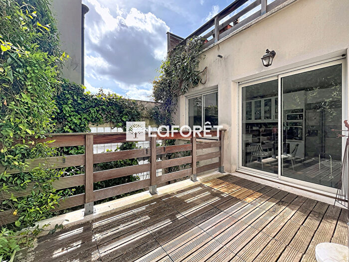 Vanves, Centre Saint-Rémy : Appartement 6 pièces à vendre