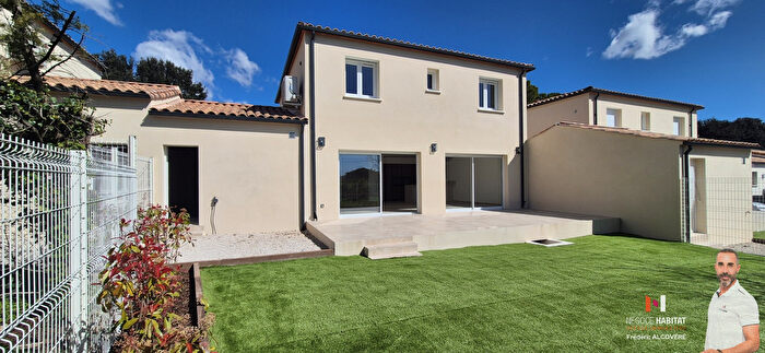 Maison à vendre - Villevieille - 4 pièces - 3 chambres