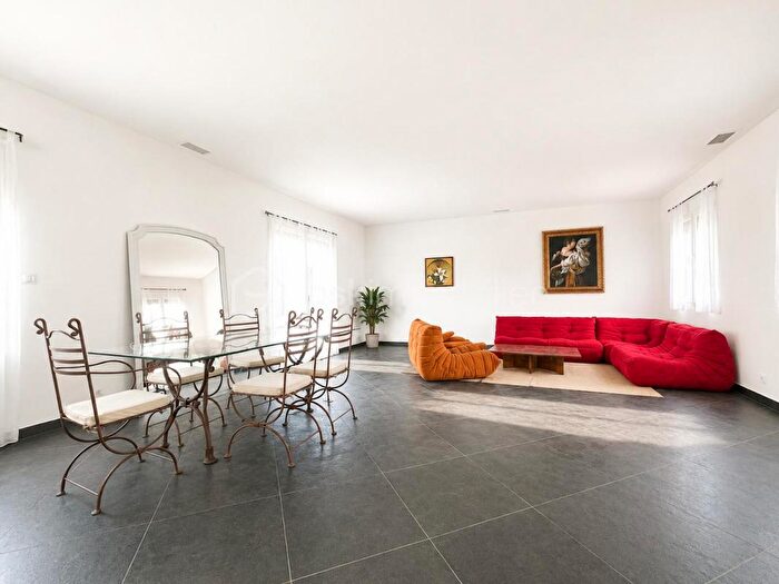 Saint-Hilaire-de-Brethmas - Maison 7 pièces à vendre