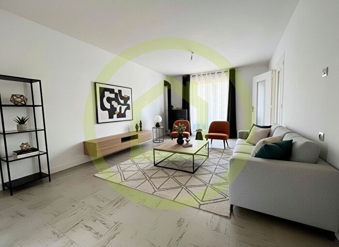 Maison à vendre - Noyon, Est - 4 pièces - 3 chambres