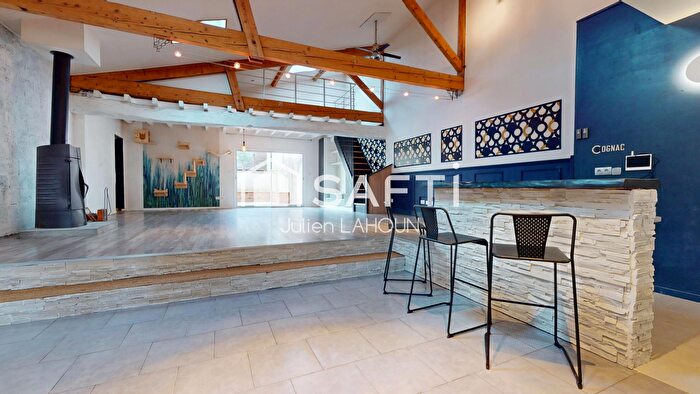 Maison à vendre - Cognac, Centre-ville, Gare - 3 pièces - 2 chambres