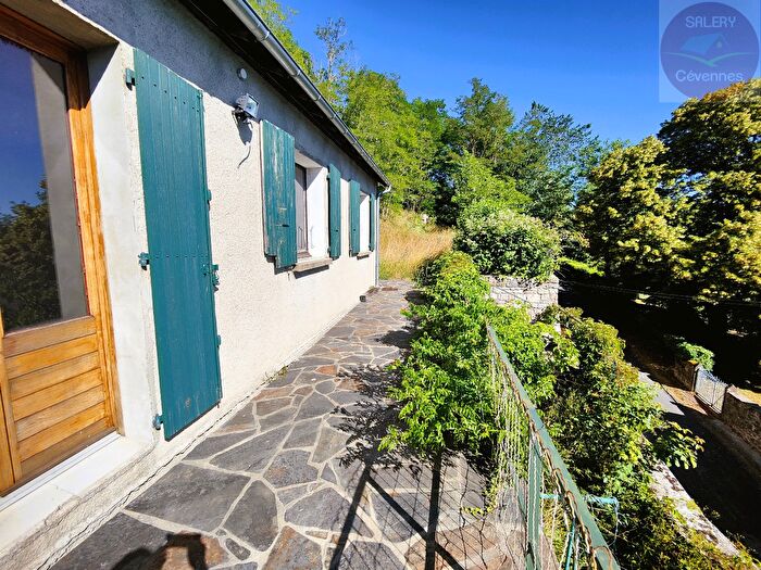 Maison 4 pièces à Barre-des-Cévennes, à vendre