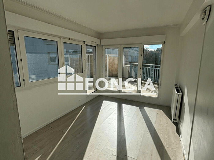 Appartement à vendre - Évry, Les Aunettes - 3 pièces - 2 chambres