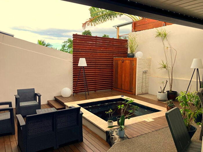 Maison à vendre - Saint-Paul - 5 pièces - 4 chambres