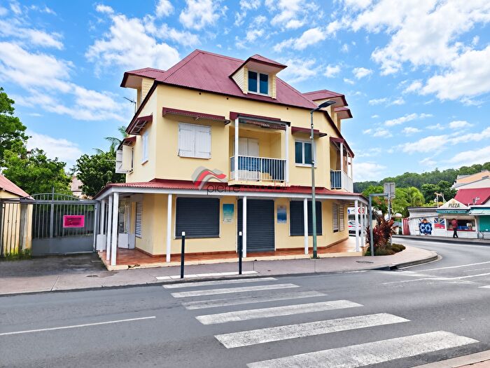 Entre-Deux - Appartement 3 pièces à louer