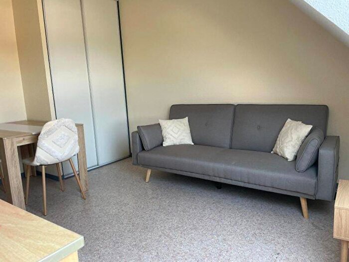 Appartement à louer - Gare-Peloux Mail-Citadelle, Bourg-en-Bresse - 1 pièce