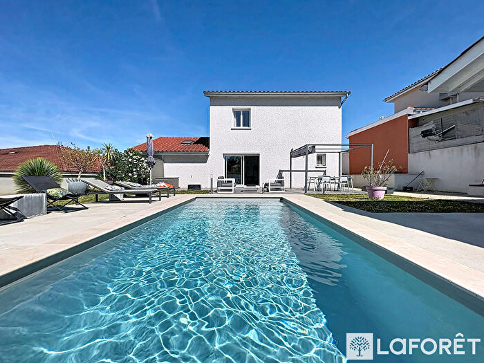 Maison 5 pièces à Pusignan, à vendre