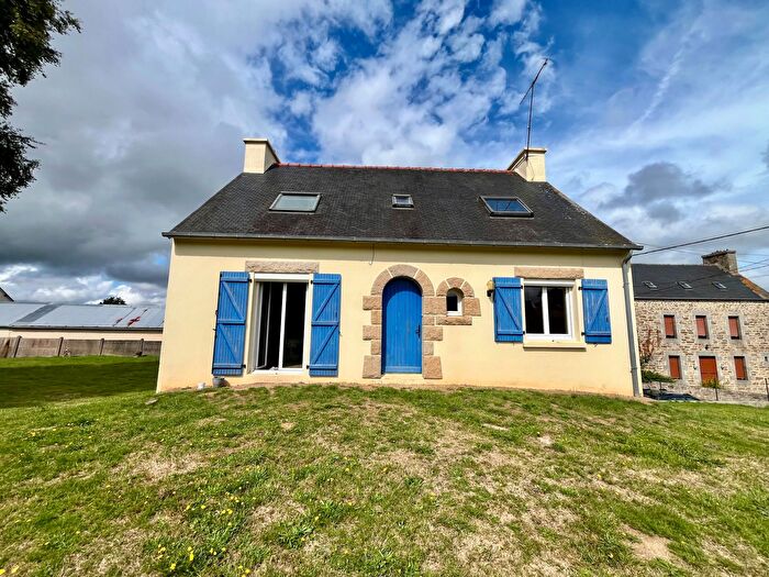 Maison à vendre - Ploumagoar - 5 pièces - 3 chambres