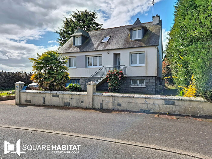 Maison à vendre - Loudéac - 6 pièces - 3 chambres