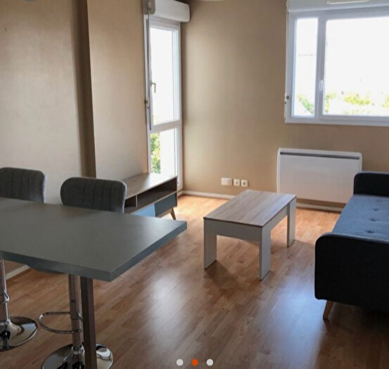 Appartement à louer - Quartiers Sud-Ouest, Les Champs Manceaux - 2 pièces - 1 chambre