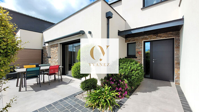 Maison à vendre - Châteaugiron - 7 pièces - 5 chambres