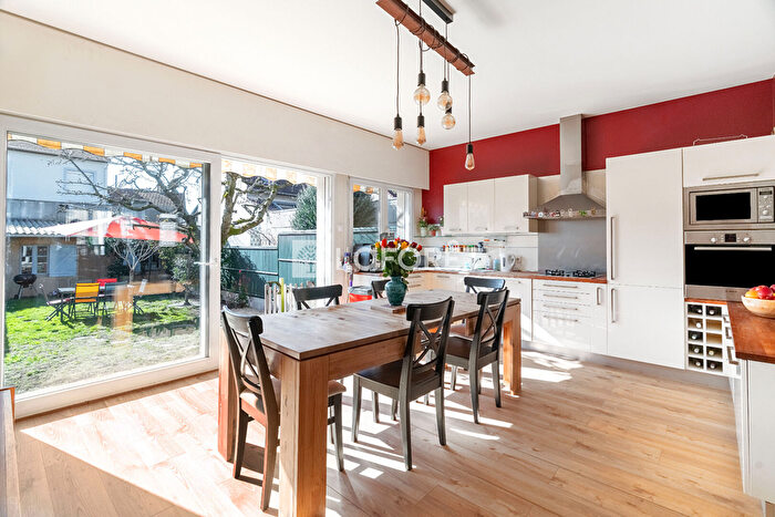 Maison à vendre - Nanterre, Plateau - 7 pièces - 5 chambres