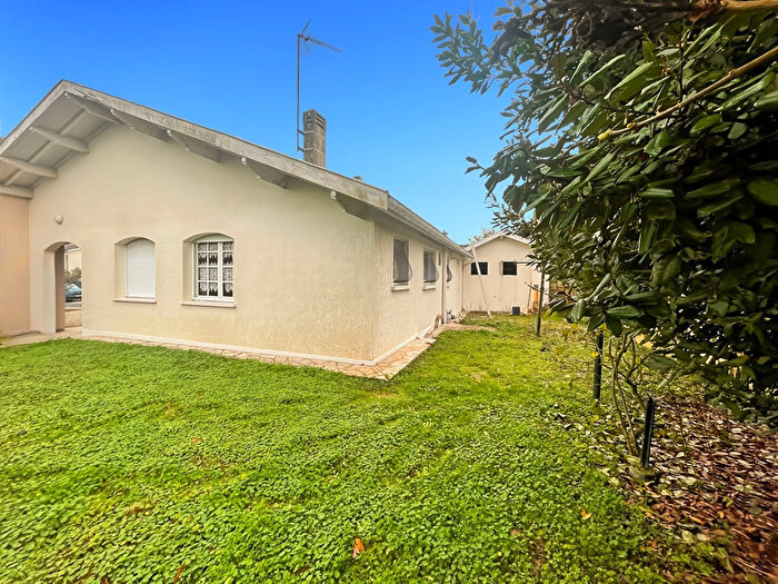 Maison à vendre - Bruges, Ausone, La Hutte, Le Grand Darnal - 5 pièces - 3 chambres