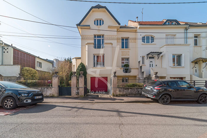 Maison à vendre - Longeville-lès-Metz - 8 pièces - 5 chambres