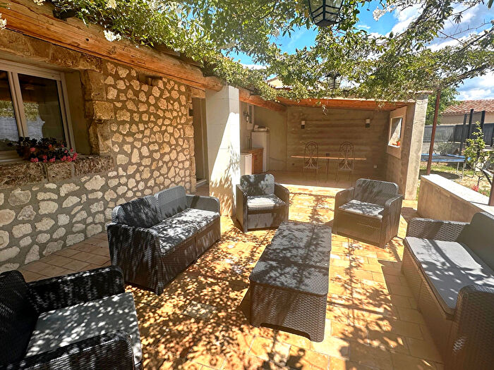 Maison à vendre - Eygalières - 4 pièces - 3 chambres