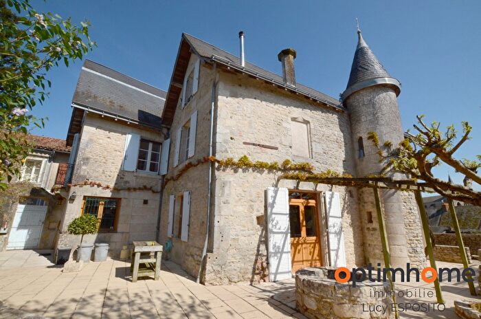 Maison à vendre - Charroux - 9 pièces - 3 chambres