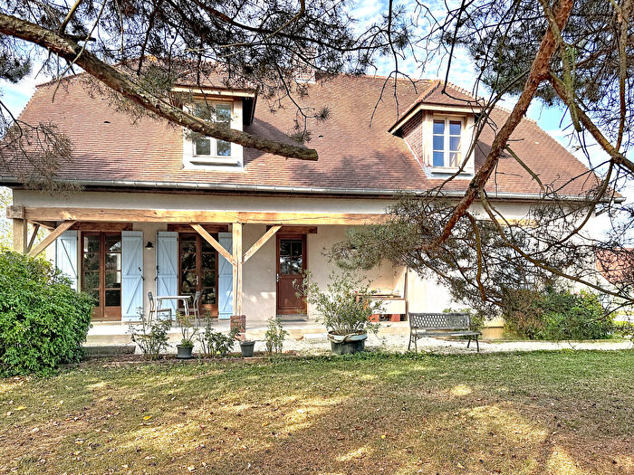 Maison 5 pièces à La Villeneuve-au-Chêne, à vendre