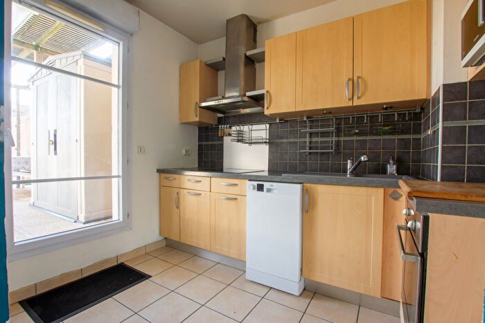 Appartement à louer - Bobigny, Pierre Sémard - 3 pièces - 2 chambres