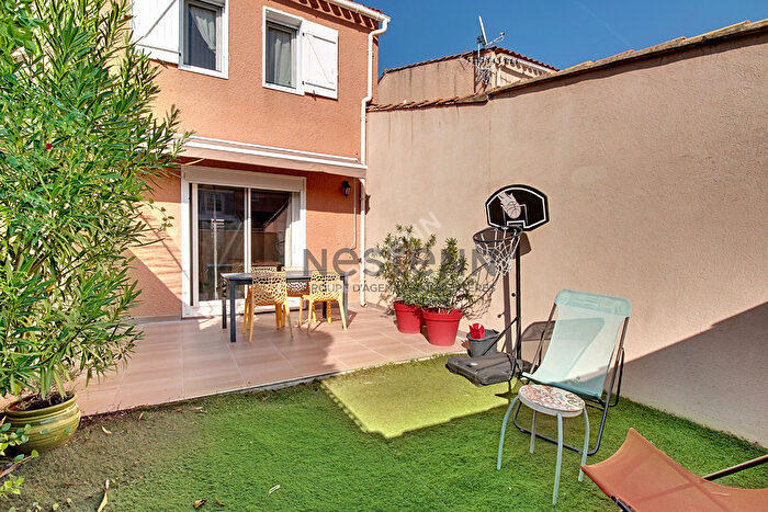Vitrolles, Bords de l'étang, Tribales, Ferme de Croze : Maison 4 pièces à vendre