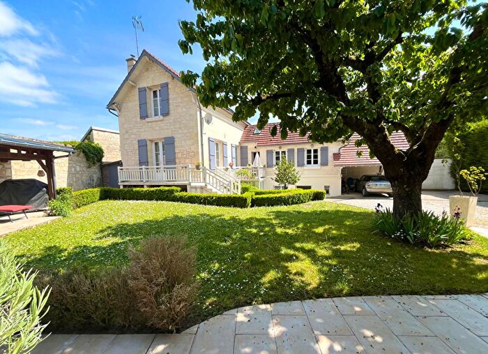 Berneuil-sur-Aisne : Maison 8 pièces à vendre