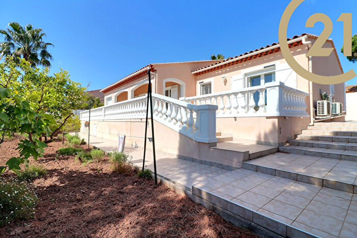 Fréjus : Maison 4 pièces à vendre