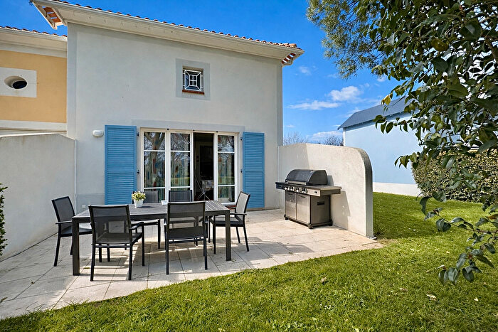 Maison à vendre - Coëx - 4 pièces - 3 chambres