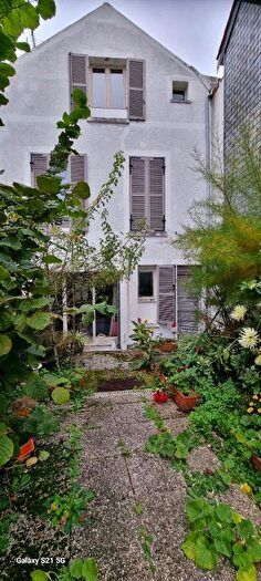 Maison à vendre - Mantes-la-Jolie, Centre-ville - 5 pièces - 4 chambres