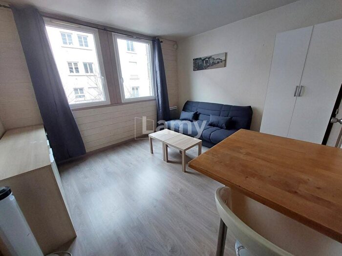 Centre Ville, Pau : Appartement 1 pièce à louer