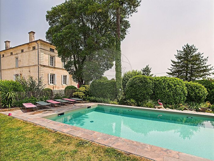 Maison à vendre - Lorignac - 11 pièces - 6 chambres