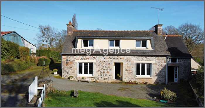 Maison à vendre - Lanvollon - 6 pièces - 4 chambres