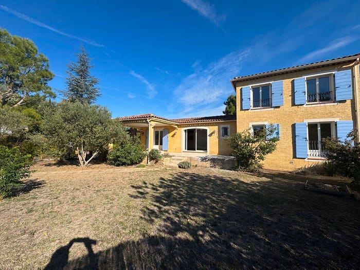 Maison 5 pièces à louer à Cabries, Cabriès