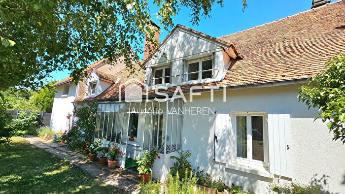 Maison à vendre - Cosne-Cours-sur-Loire - 7 pièces - 5 chambres