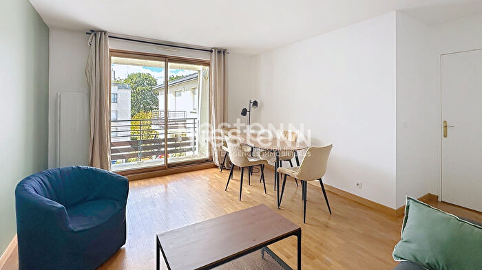 Appartement 3 pièces à louer - Saint-Cyr-l'École, Centre-ville