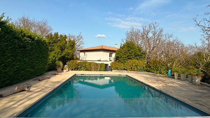 Maison à vendre - Saint-Martin-de-Londres - 7 pièces - 5 chambres