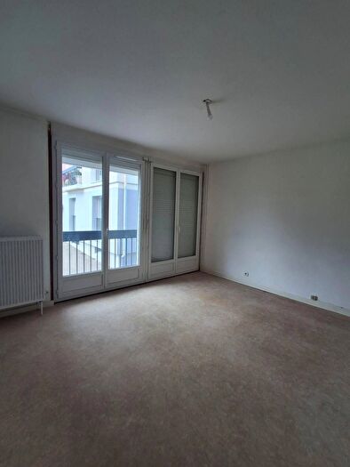 Appartement à louer - Nord Est, Saint-Jean-Bonnefonds - 1 pièce