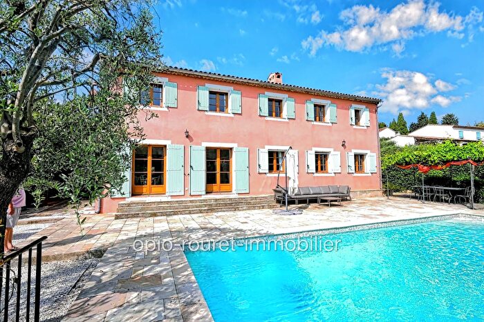 Maison à vendre - Châteauneuf-Grasse - 7 pièces - 6 chambres