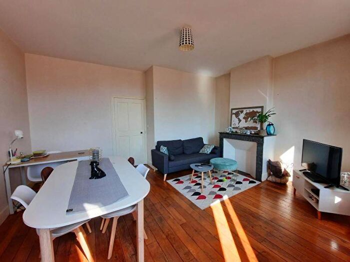 Appartement à louer - Faubourg Est-Peraudel, Castres - 3 pièces - 2 chambres