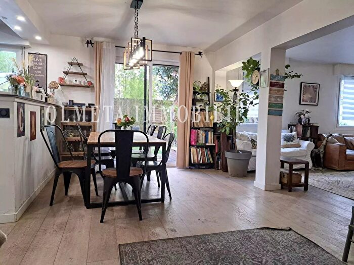 Puteaux, Pressensé, Rives de Seine : Appartement 4 pièces à vendre